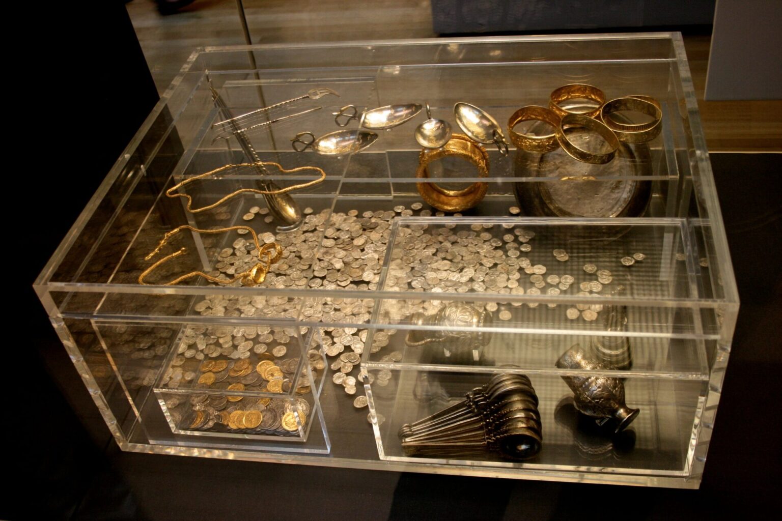The 6 Most Valuable Roman Treasures Ever Discovered - Roman Empire